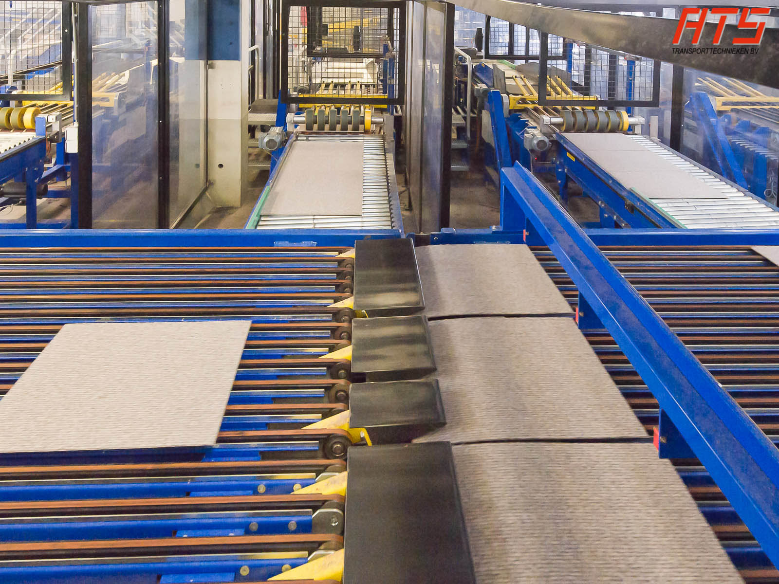 Teppichfliesen-Stapler - ATS Transporttechnieken BV